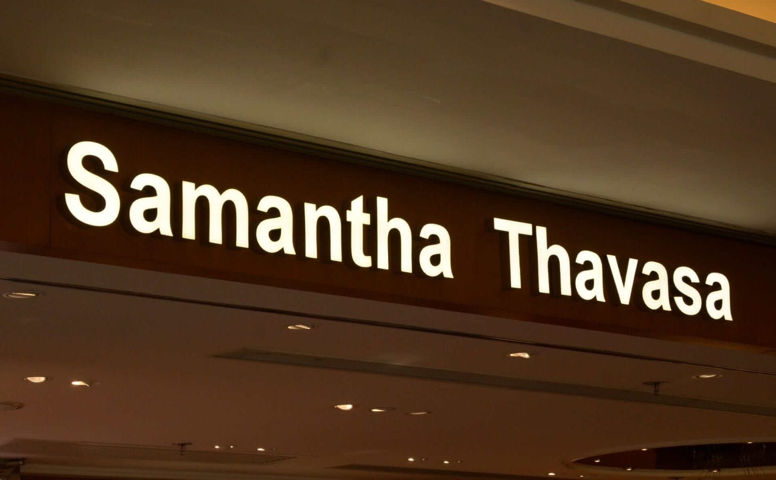 Acrylic Front lit Channel Letters Signs | BusinessSigns.Net